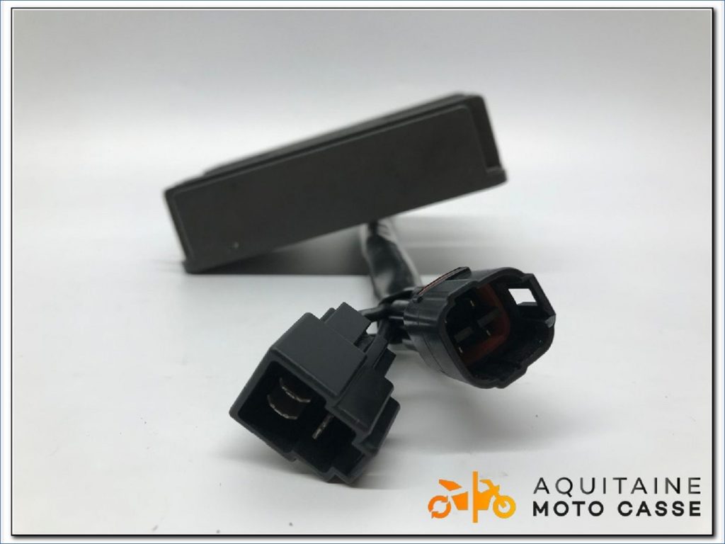 RÉGULATEUR SUZUKI GSR 750 2013 - Livraison Gratuite